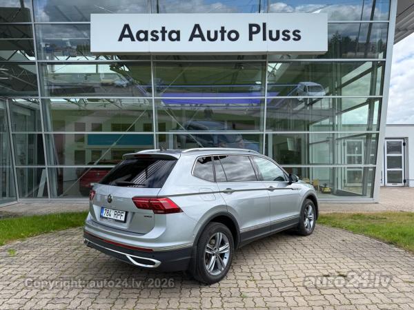 Pelēks Volkswagen Tiguan 2023 Tartu, ar dzinēja tilpumu 2.00 L un nobraukumu 64 tūkst. km par 31990 €, foto 6 vietnē AUTOMOTO.COM.LV