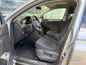 Grey Volkswagen Tiguan 2023 in Tartu, with an engine capacity of 2.00 L and mileage of 64 thousand km for 31990 €, photo 8 on AUTOMOTO.COM.LV