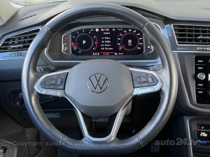 Grey Volkswagen Tiguan 2023 in Tartu, with an engine capacity of 2.00 L and mileage of 64 thousand km for 31990 €, photo 14 on AUTOMOTO.COM.LV