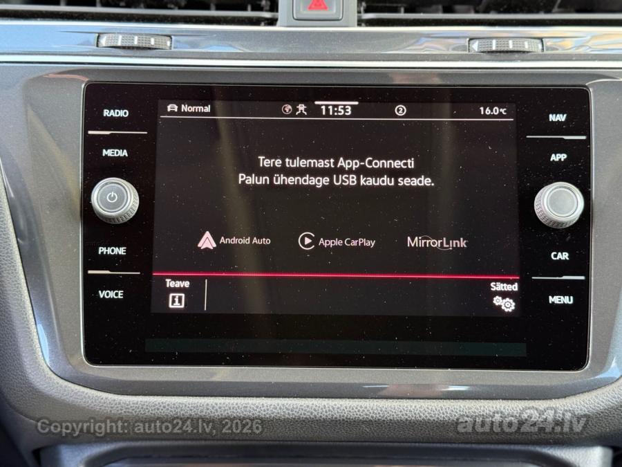 Grey Volkswagen Tiguan 2023 in Tartu, with an engine capacity of 2.00 L and mileage of 64 thousand km for 31990 €, photo 19 on AUTOMOTO.COM.LV