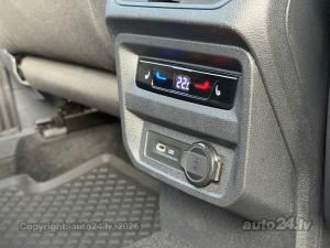 Grey Volkswagen Tiguan 2023 in Tartu, with an engine capacity of 2.00 L and mileage of 64 thousand km for 31990 €, photo 20 on AUTOMOTO.COM.LV