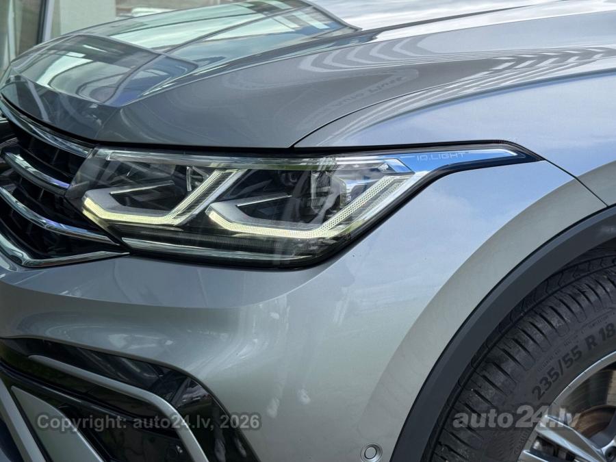 Grey Volkswagen Tiguan 2023 in Tartu, with an engine capacity of 2.00 L and mileage of 64 thousand km for 31990 €, photo 22 on AUTOMOTO.COM.LV
