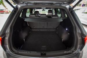Pelēks Volkswagen Tiguan 2023 Tallina, ar dzinēja tilpumu 2.00 L un nobraukumu 70 tūkst. km par 29990 €, foto 8 vietnē AUTOMOTO.COM.LV