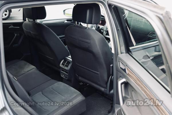 Grey Volkswagen Tiguan 2023 in Tallinn, with an engine capacity of 2.00 L and mileage of 63 thousand km for 28900 €, photo 10 on AUTOMOTO.COM.LV
