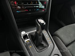 Grey Volkswagen Tiguan 2023 in Tallinn, with an engine capacity of 1.40 L and mileage of 73 thousand km for 26500 €, photo 20 on AUTOMOTO.COM.LV