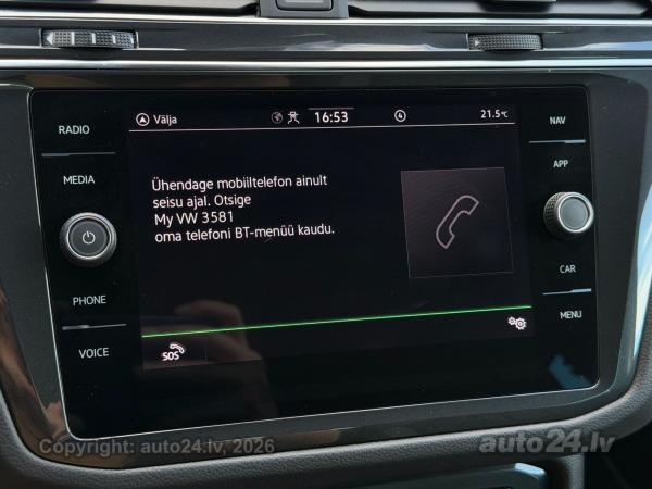 Grey Volkswagen Tiguan 2023 in Parnu, with an engine capacity of 1.50 L and mileage of 54 thousand km for 30900 €, photo 10 on AUTOMOTO.COM.LV
