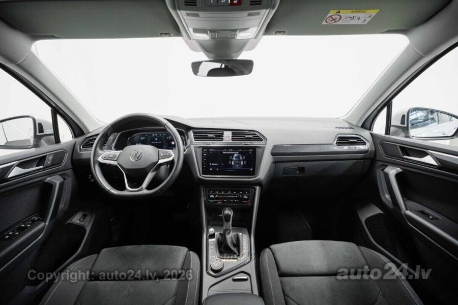 Pelēks Volkswagen Tiguan 2023 Tallina, ar dzinēja tilpumu 2.00 L un nobraukumu 137 tūkst. km par 26900 €, foto 10 vietnē AUTOMOTO.COM.LV