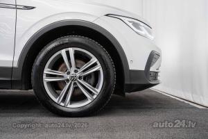 Pelēks Volkswagen Tiguan 2023 Tallina, ar dzinēja tilpumu 2.00 L un nobraukumu 137 tūkst. km par 26900 €, foto 17 vietnē AUTOMOTO.COM.LV