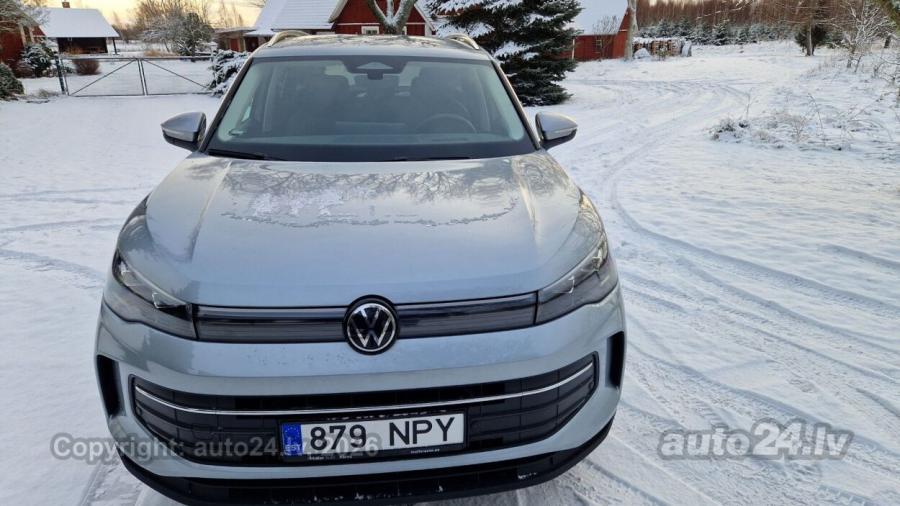 Grey Volkswagen Tiguan 2024 in Tallinn, with an engine capacity of 1.50 L and mileage of 20 thousand km for 36000 €, photo 5 on AUTOMOTO.COM.LV