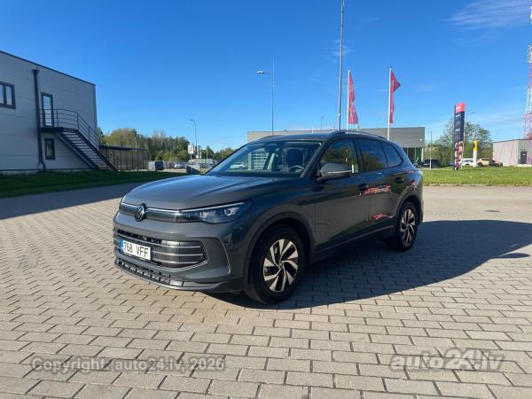 Pelēks Volkswagen Tiguan 2024 Pērnava, ar dzinēja tilpumu 1.50 L un nobraukumu 28 tūkst. km par 33900 €, foto 5 vietnē AUTOMOTO.COM.LV
