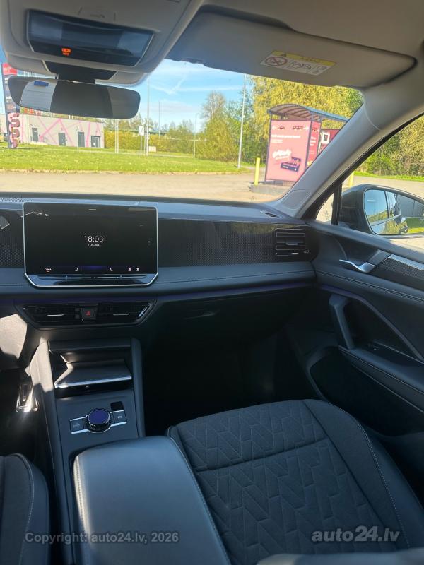 Pelēks Volkswagen Tiguan 2024 Pērnava, ar dzinēja tilpumu 1.50 L un nobraukumu 28 tūkst. km par 33900 €, foto 10 vietnē AUTOMOTO.COM.LV