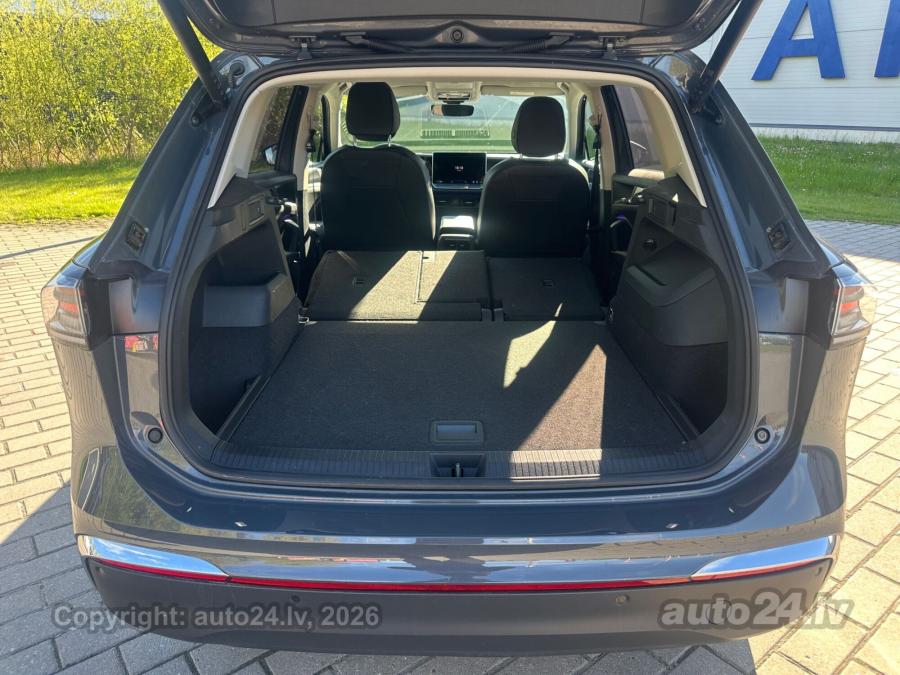 Grey Volkswagen Tiguan 2024 in Parnu, with an engine capacity of 1.50 L and mileage of 28 thousand km for 33900 €, photo 22 on AUTOMOTO.COM.LV