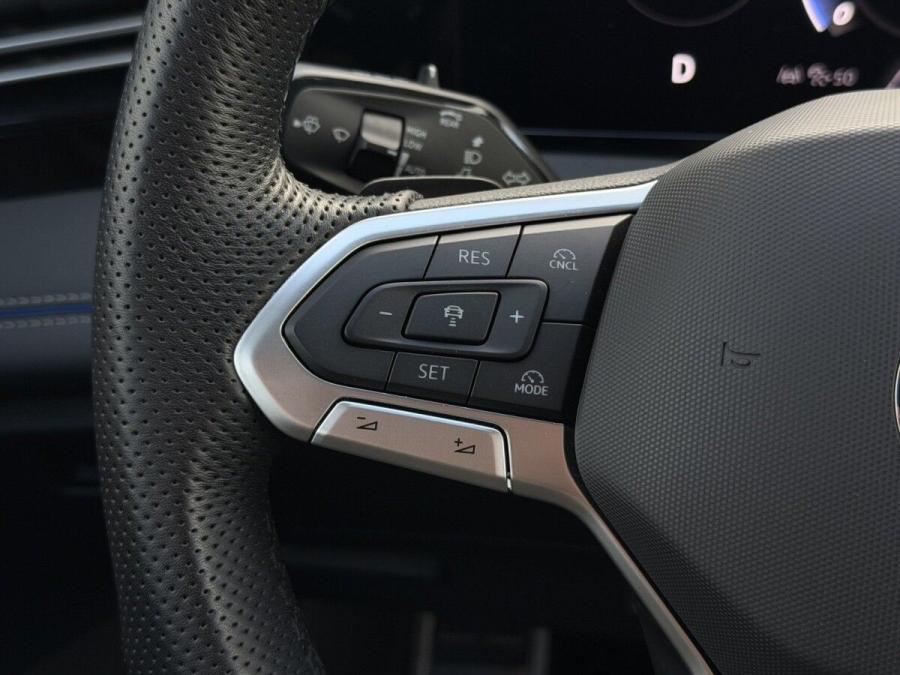 Pelēks Volkswagen Tiguan 2024 Pērnava, ar dzinēja tilpumu 2.00 L un nobraukumu 35 tūkst. km par 45450 €, foto 22 vietnē AUTOMOTO.COM.LV