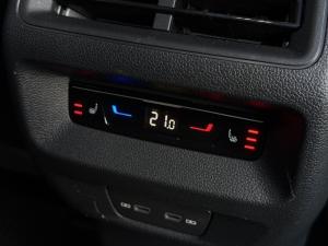 Pelēks Volkswagen Tiguan 2024 Pērnava, ar dzinēja tilpumu 2.00 L un nobraukumu 35 tūkst. km par 45450 €, foto 25 vietnē AUTOMOTO.COM.LV