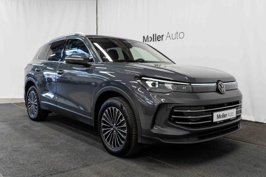 Grey Volkswagen Tiguan 2024 in Tallinn, with an engine capacity of 2.00 L and mileage of 23 thousand km for 38900 €, photo 5 on AUTOMOTO.COM.LV