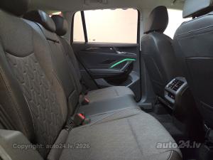 Grey Volkswagen Tiguan 2024 in Tallinn, with an engine capacity of 1.50 L and mileage of 9 thousand km for 32490 €, photo 19 on AUTOMOTO.COM.LV