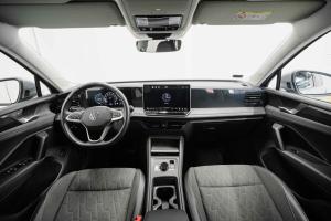 Grey Volkswagen Tiguan 2024 in Tallinn, with an engine capacity of 1.50 L and mileage of 45 thousand km for 31500 €, photo 10 on AUTOMOTO.COM.LV