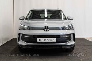 Grey Volkswagen Tiguan 2024 in Tallinn, with an engine capacity of 1.50 L and mileage of 45 thousand km for 31500 €, photo 3 on AUTOMOTO.COM.LV