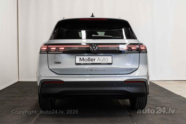 Grey Volkswagen Tiguan 2024 in Tallinn, with an engine capacity of 1.50 L and mileage of 45 thousand km for 31500 €, photo 7 on AUTOMOTO.COM.LV