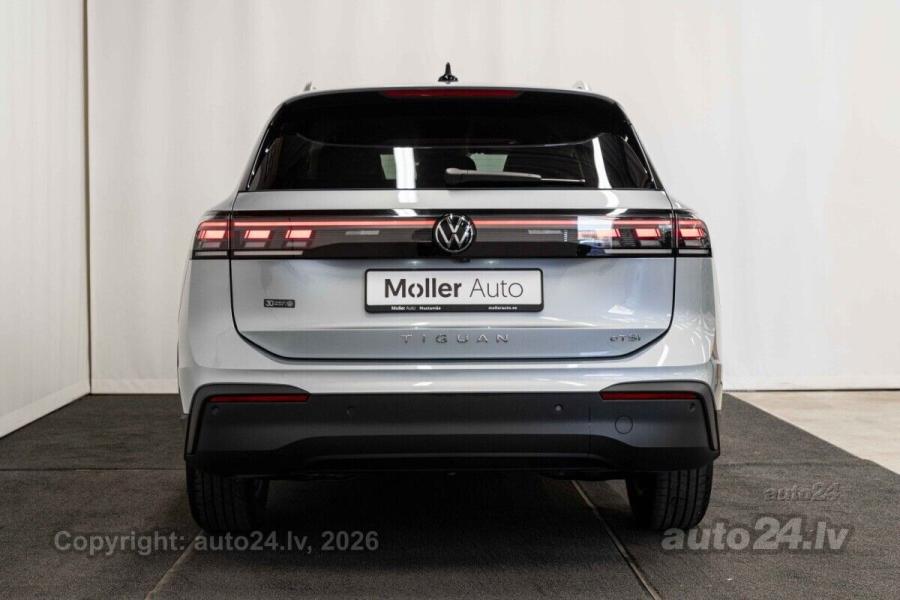 Grey Volkswagen Tiguan 2024 in Tallinn, with an engine capacity of 1.50 L and mileage of 45 thousand km for 31500 €, photo 7 on AUTOMOTO.COM.LV