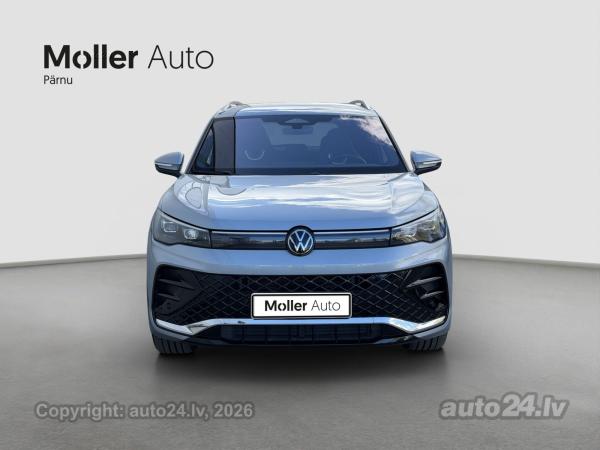 Volkswagen Tiguan 2024 in Parnu on AUTOMOTO.COM.LV Grey Volkswagen Tiguan 2024 in Parnu, with an engine capacity of 2.00 L and mileage of 35 thousand km for 39900 €, photo 4 on AUTOMOTO.COM.LV