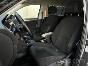 Pelēks Volkswagen Tiguan 2024 Rīga, ar dzinēja tilpumu 1.50 L un nobraukumu 68 tūkst. km par 28550 €, foto 9 vietnē AUTOMOTO.COM.LV