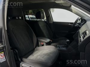 Pelēks Volkswagen Tiguan 2024 Rīga, ar dzinēja tilpumu 1.50 L un nobraukumu 68 tūkst. km par 28550 €, foto 19 vietnē AUTOMOTO.COM.LV