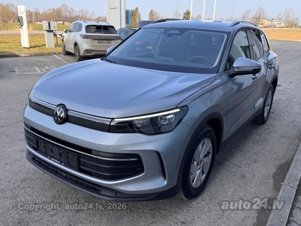 Pelēks Volkswagen Tiguan 2026 Viljandi, ar dzinēja tilpumu 1.50 L un nobraukumu 1 tūkst. km par 33526 €, foto 3 vietnē AUTOMOTO.COM.LV