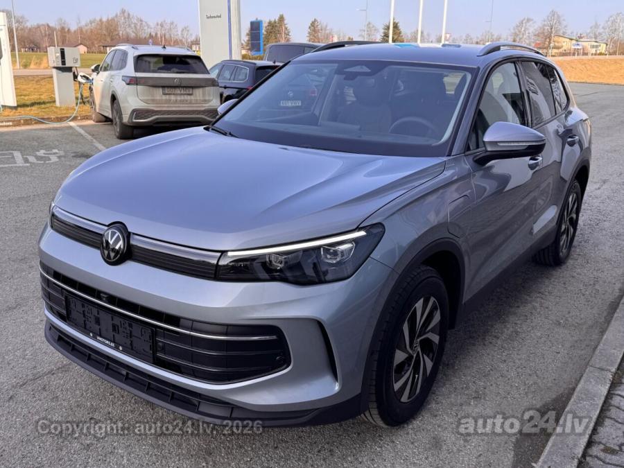 Pelēks Volkswagen Tiguan 2026 Viljandi, ar dzinēja tilpumu 1.50 L un nobraukumu 1 tūkst. km par 42826 €, foto 2 vietnē AUTOMOTO.COM.LV