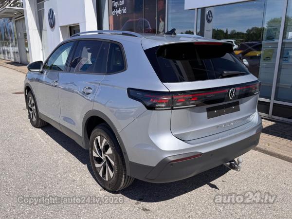 Grey Volkswagen Tiguan 2026 in Viljandi, with an engine capacity of 1.50 L and mileage of 1 thousand km for 43000 €, photo 3 on AUTOMOTO.COM.LV