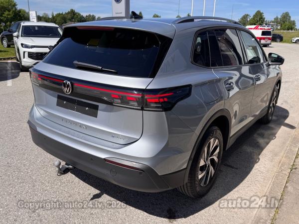 Grey Volkswagen Tiguan 2026 in Viljandi, with an engine capacity of 1.50 L and mileage of 1 thousand km for 43000 €, photo 4 on AUTOMOTO.COM.LV