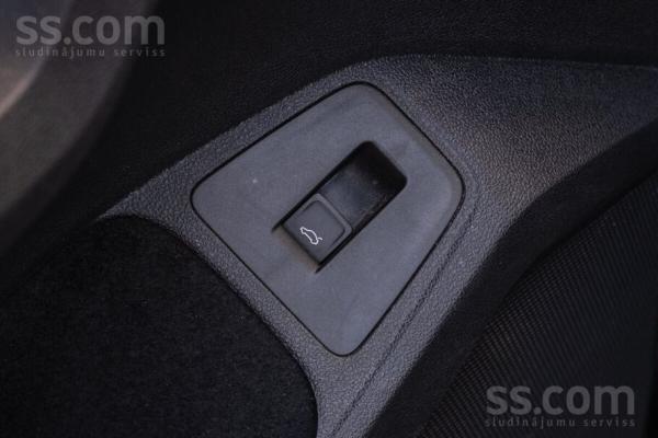 Volkswagen Tiguan 2021 Rīga, ar dzinēja tilpumu 1.50 L un nobraukumu 80 tūkst. km par 22500 €, foto 10 vietnē AUTOMOTO.COM.LV