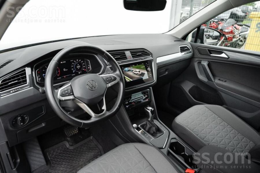 Volkswagen Tiguan 2021 Rīga, ar dzinēja tilpumu 1.50 L un nobraukumu 63 tūkst. km par 22500 €, foto 23 vietnē AUTOMOTO.COM.LV