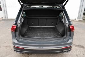 Volkswagen Tiguan 2021 Rīga, ar dzinēja tilpumu 1.50 L un nobraukumu 63 tūkst. km par 22500 €, foto 24 vietnē AUTOMOTO.COM.LV