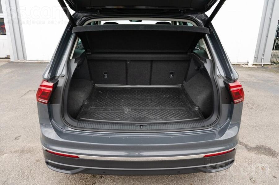 Volkswagen Tiguan 2021 Rīga, ar dzinēja tilpumu 1.50 L un nobraukumu 63 tūkst. km par 22500 €, foto 24 vietnē AUTOMOTO.COM.LV