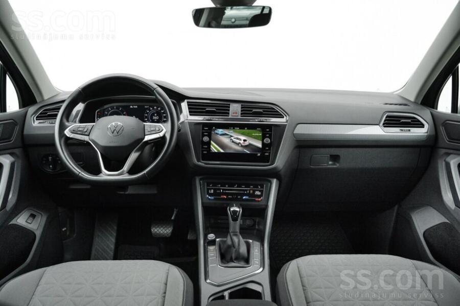 Volkswagen Tiguan 2021 Rīga, ar dzinēja tilpumu 1.50 L un nobraukumu 63 tūkst. km par 22500 €, foto 27 vietnē AUTOMOTO.COM.LV