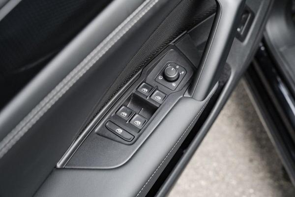 Volkswagen Tiguan 2024 in Riga, with an engine capacity of 1.50 L and mileage of 21 thousand km for 32900 €, photo 9 on AUTOMOTO.COM.LV
