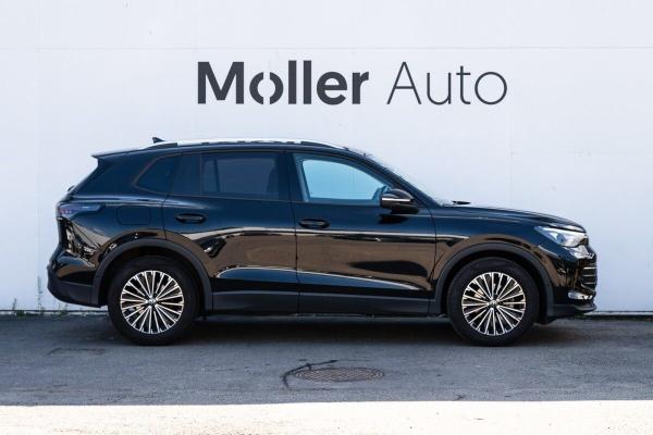 Volkswagen Tiguan 2024 Rīga, ar dzinēja tilpumu 1.50 L un nobraukumu 31 tūkst. km par 32950 €, foto 5 vietnē AUTOMOTO.COM.LV