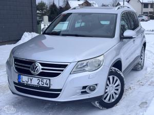 Volkswagen Tiguan 2009 in Kaunas, with an engine capacity of 2.00 L and mileage of 330 thousand km for 3690 €, photo  on AUTOMOTO.COM.LV