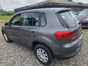 Volkswagen Tiguan 2013 Tauragė, ar dzinēja tilpumu 2.00 L un nobraukumu 300 tūkst. km par 5800 €, foto 7 vietnē AUTOMOTO.COM.LV