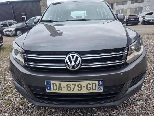 Volkswagen Tiguan 2013 in Taurage, with an engine capacity of 2.00 L and mileage of 300 thousand km for 5800 €, photo 7 on AUTOMOTO.COM.LV