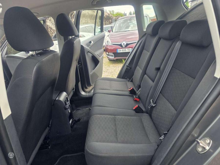 Volkswagen Tiguan 2013 Tauragė, ar dzinēja tilpumu 2.00 L un nobraukumu 300 tūkst. km par 5800 €, foto 14 vietnē AUTOMOTO.COM.LV