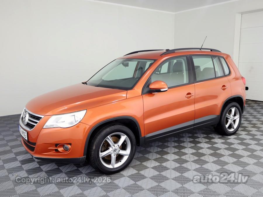 Oranžs Volkswagen Tiguan 2010 Tallina, ar dzinēja tilpumu 1.40 L un nobraukumu 253 tūkst. km par 2999 €, foto 3 vietnē AUTOMOTO.COM.LV
