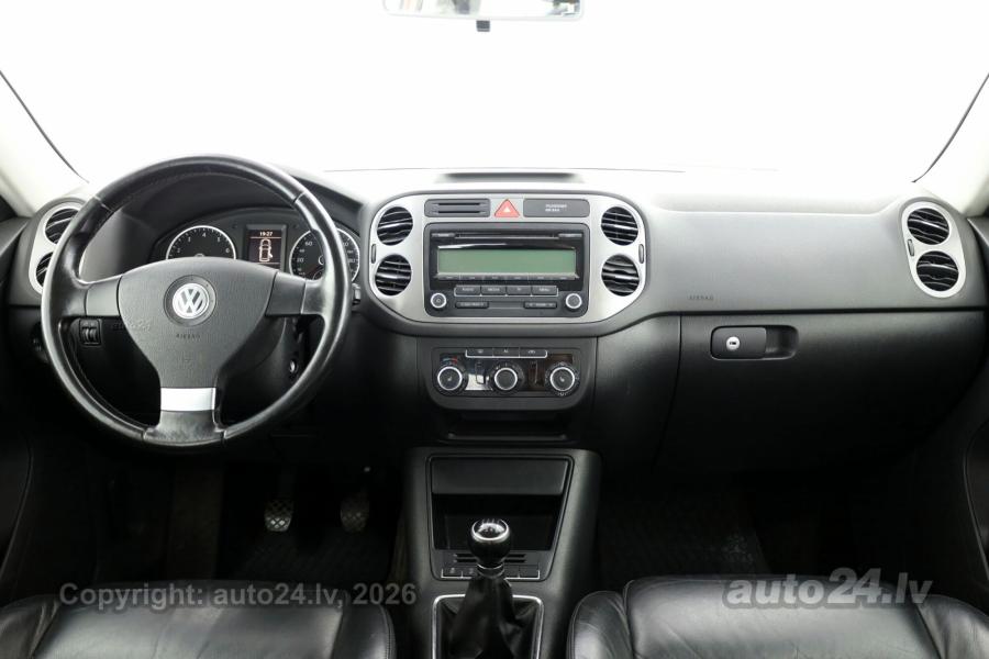 Oranžs Volkswagen Tiguan 2010 Tallina, ar dzinēja tilpumu 1.40 L un nobraukumu 253 tūkst. km par 2999 €, foto 6 vietnē AUTOMOTO.COM.LV