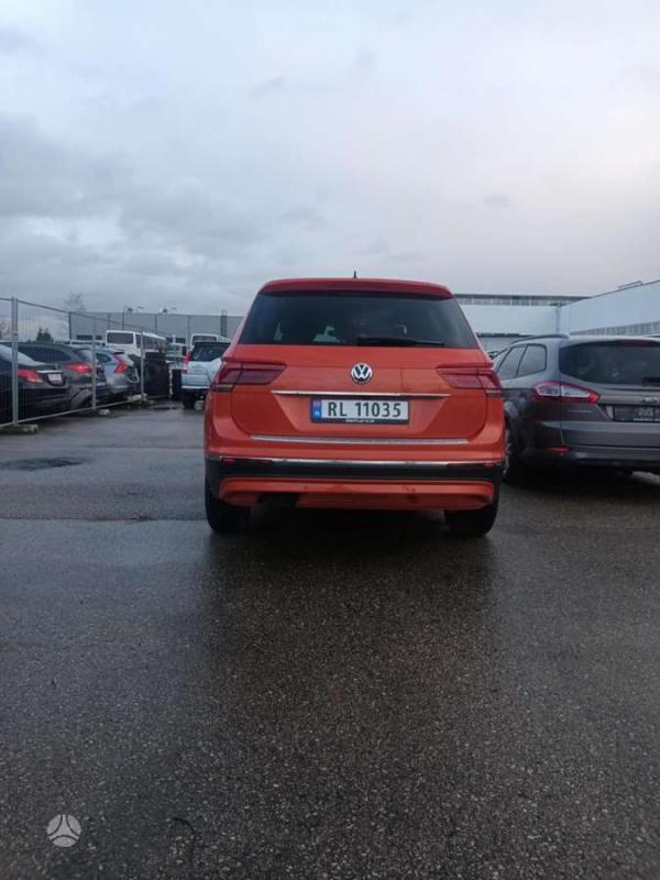 Oranžs Volkswagen Tiguan 2016 Marijampole, ar dzinēja tilpumu 1.98 L un nobraukumu 205 tūkst. km par 15125 €, foto 3 vietnē AUTOMOTO.COM.LV