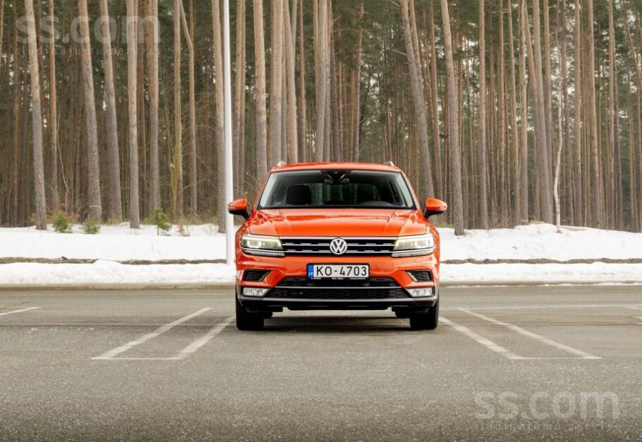 Orange Volkswagen Tiguan 2017 in Riga, with an engine capacity of 2.00 L and mileage of 191 thousand km for 16490 €, photo 4 on AUTOMOTO.COM.LV