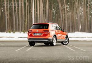 Orange Volkswagen Tiguan 2017 in Riga, with an engine capacity of 2.00 L and mileage of 191 thousand km for 16490 €, photo 6 on AUTOMOTO.COM.LV