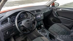 Orange Volkswagen Tiguan 2017 in Riga, with an engine capacity of 2.00 L and mileage of 191 thousand km for 16490 €, photo 10 on AUTOMOTO.COM.LV