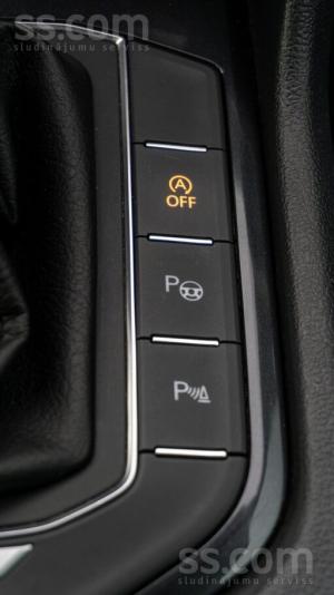 Orange Volkswagen Tiguan 2017 in Riga, with an engine capacity of 2.00 L and mileage of 191 thousand km for 16490 €, photo 17 on AUTOMOTO.COM.LV