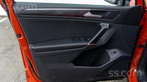 Orange Volkswagen Tiguan 2017 in Riga, with an engine capacity of 2.00 L and mileage of 191 thousand km for 16490 €, photo 29 on AUTOMOTO.COM.LV